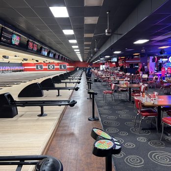 BOWLERO LYNNHAVEN - Updated December 2025 - 29 Photos & 14 Reviews ...