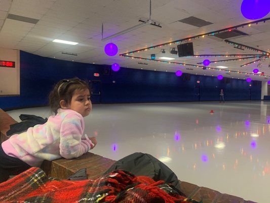 CAROUSEL SKATE CENTER - Updated January 2025 - 53 Photos & 19 Reviews ...