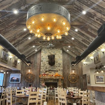 HOOD’S BBQ - Updated December 2025 - 223 Photos & 131 Reviews - 1664 W ...