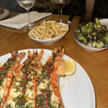 CALISSA HAMPTONS - Updated January 2026 - 484 Photos & 208 Reviews ...