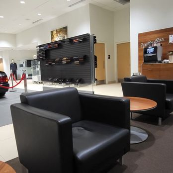 BMW OF FREEHOLD - Updated January 2026 - 40 Photos & 196 Reviews - 4225 ...