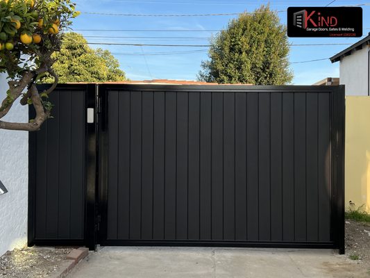 KIND GARAGE DOORS & GATES - Updated September 2025 - 496 Photos & 137 ...