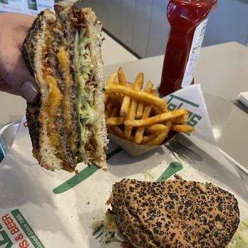 JAKES BURGERS - Updated December 2025 - 13 Photos & 56 Reviews - 10031 ...