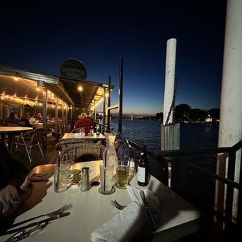 BOOTLEGGERS BAR & GRILL - Updated December 2025 - 47 Photos & 94 ...