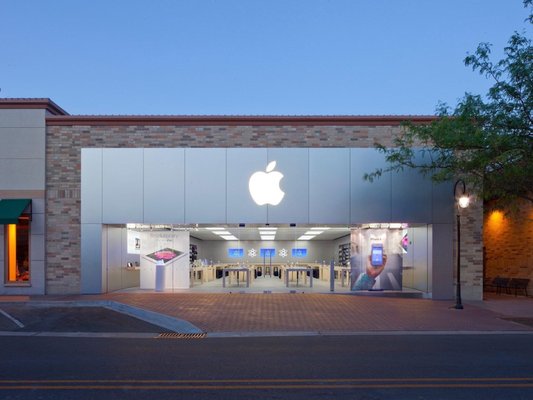 APPLE STORE - MAIN PLACE - Updated February 2025 - 56 Photos & 297 ...