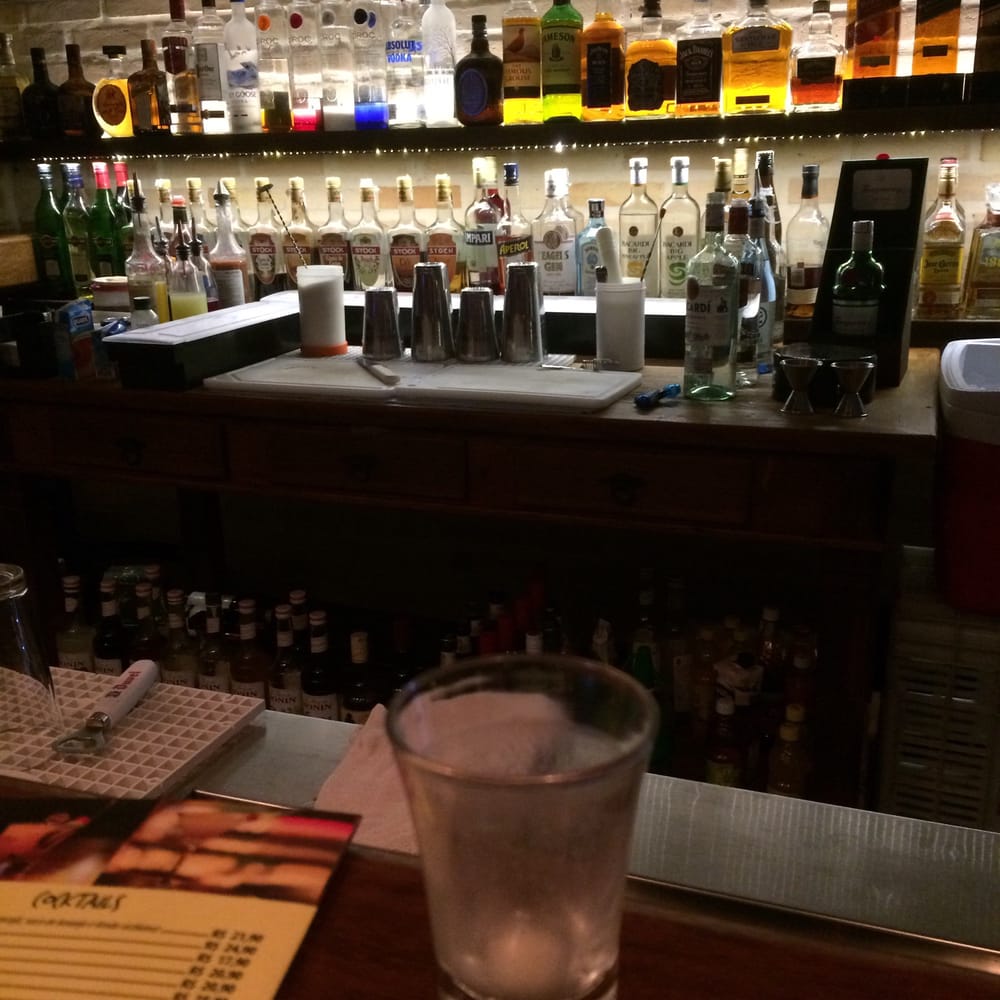 YELLOW PUBMARINE - Updated May 2024 - Yelp