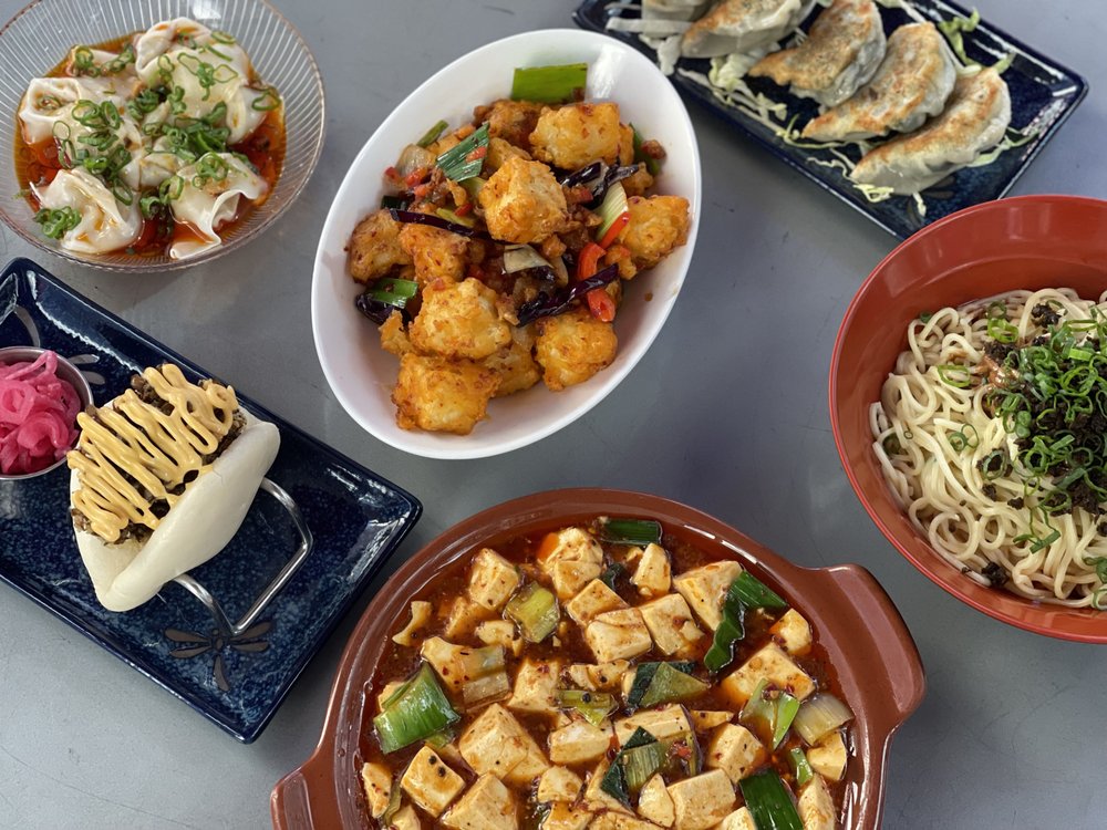 SPICY MOON AT BOWERY - Updated January 2025 - 349 Photos & 147 Reviews ...