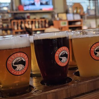 DESCHUTES BREWERY PORTLAND PUBLIC HOUSE - Updated July 2024 - 5198 ...