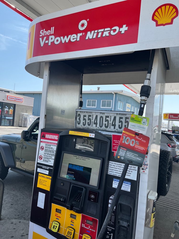 SHELL - Updated October 2025 - 41 Lee Burbank Hwy, Revere ...