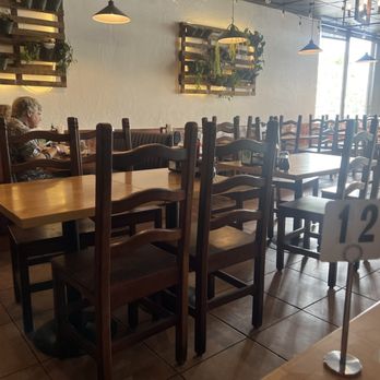 AMARITH FARMHOUSE RESTAURANT & PIE SHOPPE - Updated September 2025 ...
