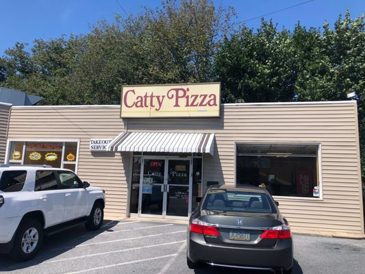 CATTY PIZZA - Updated December 2025 - 39 Photos & 24 Reviews - 501 2nd ...