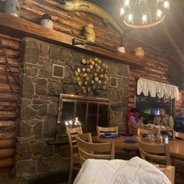 THE LOG CABIN - Updated October 2024 - 152 Photos & 249 Reviews - 232 E ...