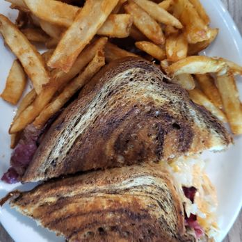 POINT 22 TAVERN - Updated October 2025 - 178 Photos & 217 Reviews ...