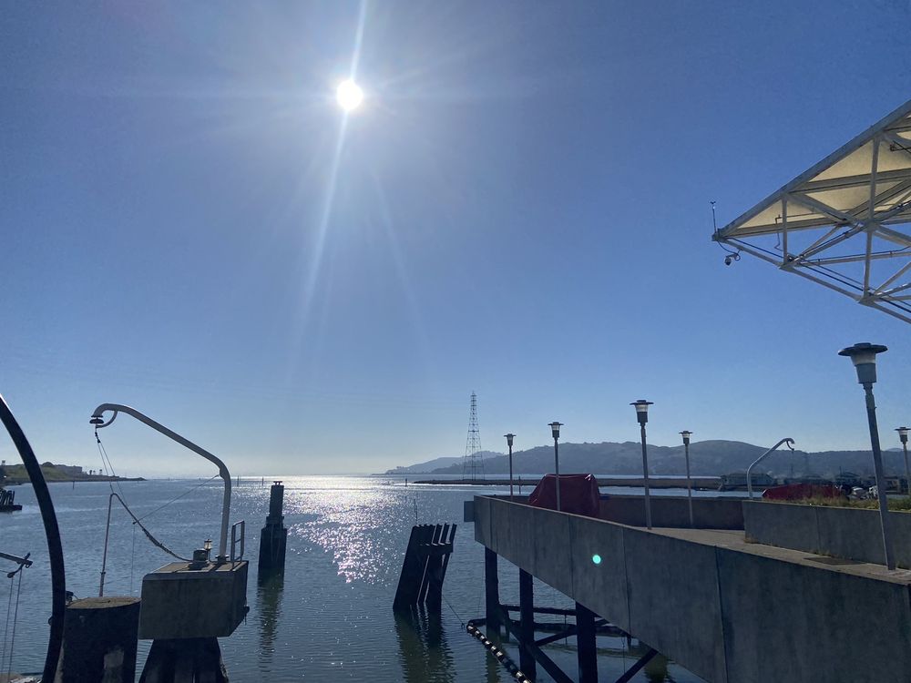 SMART TRAIN LARKSPUR STATION - Updated January 2026 - 11 Photos - 600 ...