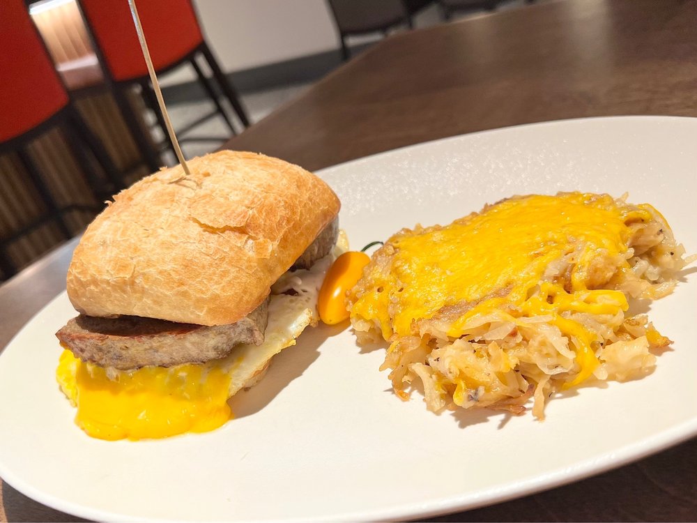 HANNA’S TABLE - 24 Photos - 345 N Arlington Ave, Reno, Nevada - Bars ...