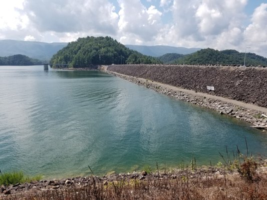 SOUTH HOLSTON DAM - Updated August 2024 - 52 Photos - 918 Holston View ...
