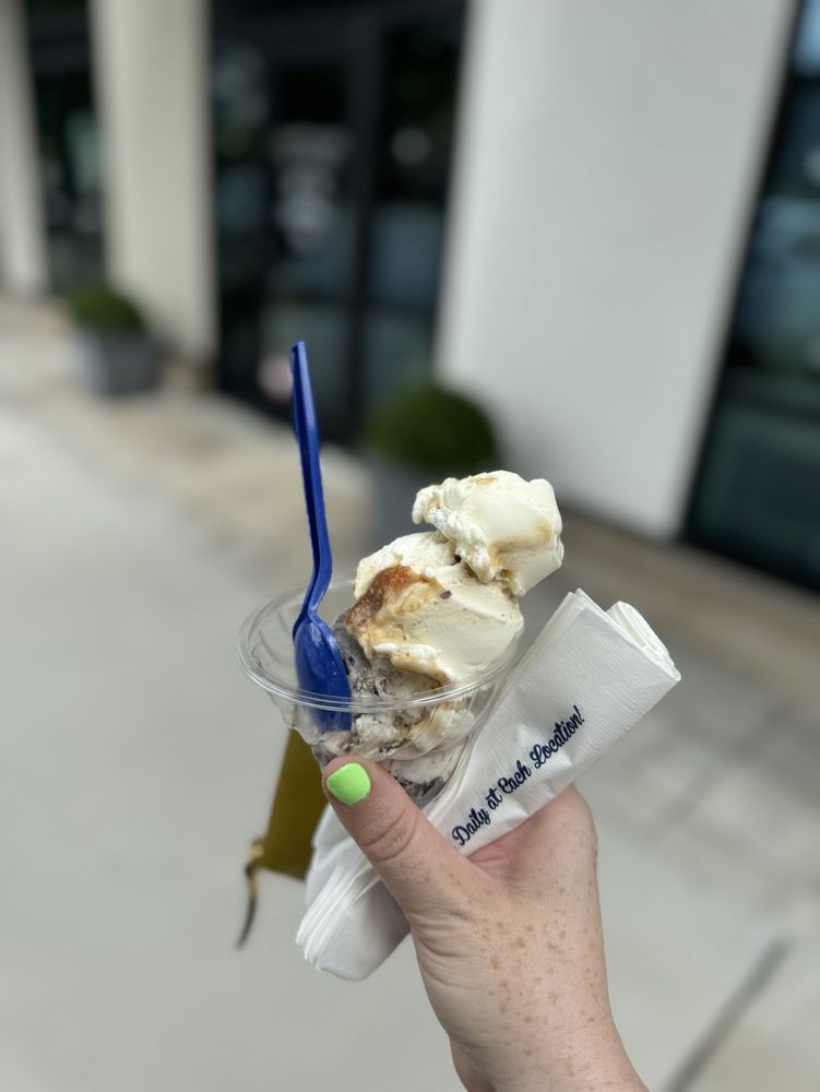 HANDEL’S - Updated October 2025 - 33 Photos & 21 Reviews - 4619 Forest ...