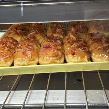 MURRAY DONUTS - Updated October 2025 - 12 Photos & 20 Reviews - 201 N ...