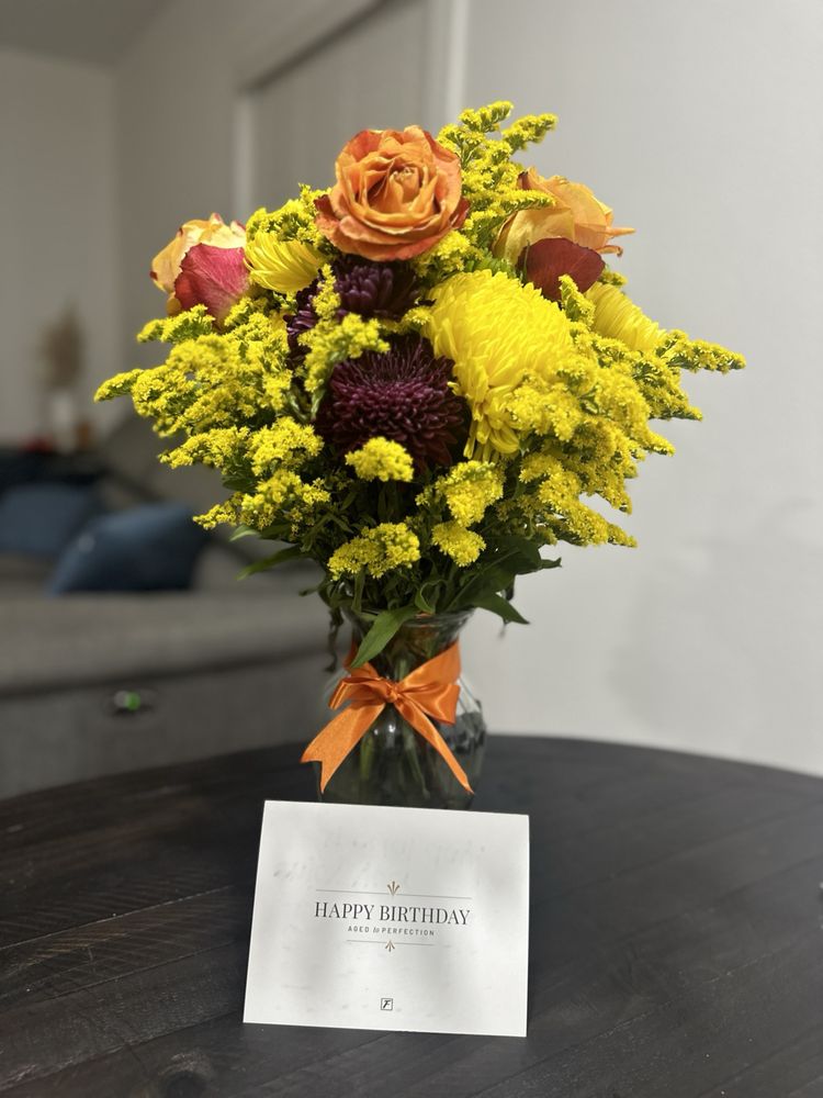 BLUME TONICS - Updated August 2025 - 25 Photos & 10 Reviews - 23421 S ...