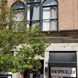 PHO PLUS - Updated January 2026 - 143 Photos & 178 Reviews - 68 W Ctr ...