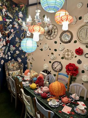 WHITE BRANCHES - Updated March 2025 - 58 Photos & 18 Reviews - 100 E ...