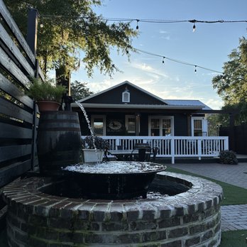 MONCRIEF SQUARE - Updated October 2025 - 11 Photos - 205 N Laurel St ...