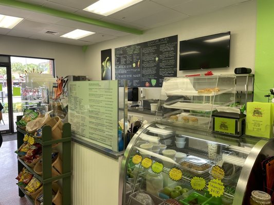 MAD SALADS - Updated October 2024 - 16 Photos & 19 Reviews - 2119 S ...