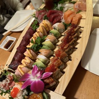 MOMO SUSHI - Updated October 2025 - 255 Photos & 337 Reviews - 17 ...