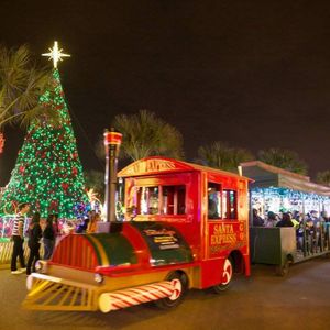 TOLUCA RANCH HAUNTED HOUSE - Updated August 2025 - 15 Photos - 1 Toluca ...