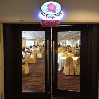 BUNGA RAYA AT ROYAL LAKE CLUB - Updated December 2025 - 10 Photos ...