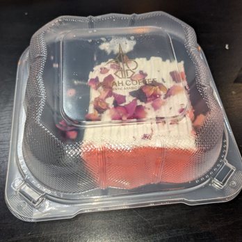 DELAH COFFEE HOUSE - BERKELEY - Updated July 2024 - 102 Photos & 72 ...