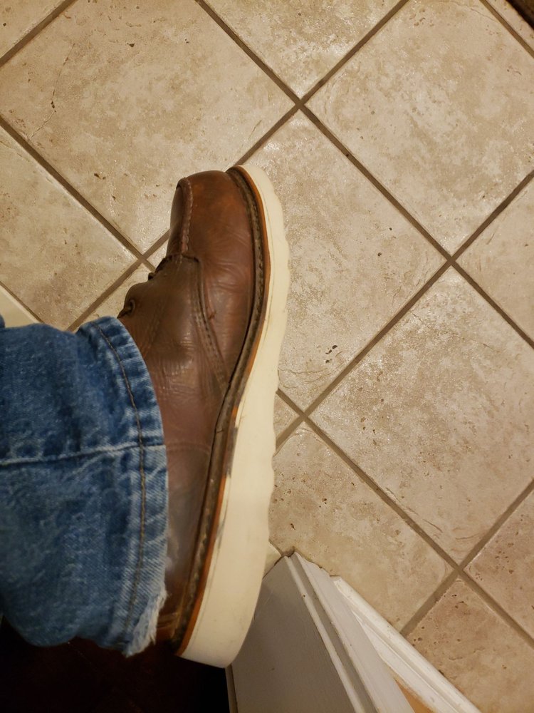 RED SHOE HOUSE - Updated December 2025 - 17 Reviews - 822 Oak St ...