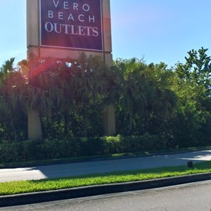 VERO BEACH OUTLETS - 61 Photos & 56 Reviews - Outlet Stores - 1824 94th ...