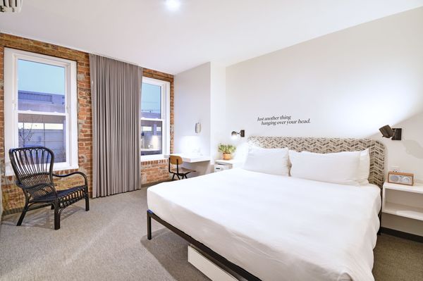 HOTEL HIVE - Updated December 2024 - 273 Photos & 170 Reviews - 2224 F ...