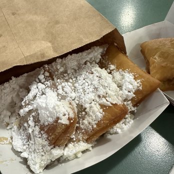 LORETTA AUTHENTIC PRALINES - Updated December 2024 - 38 Photos & 16 ...