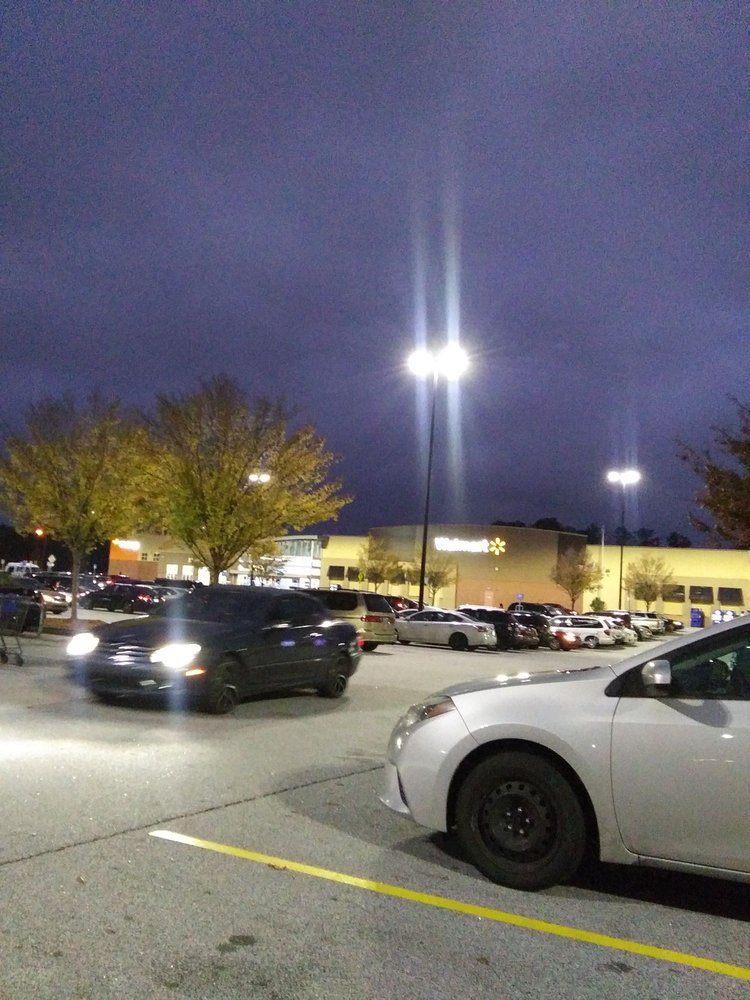 WALMART SUPERCENTER - 13 Photos & 28 Reviews - 8424 Mall Pkwy, Lithonia ...