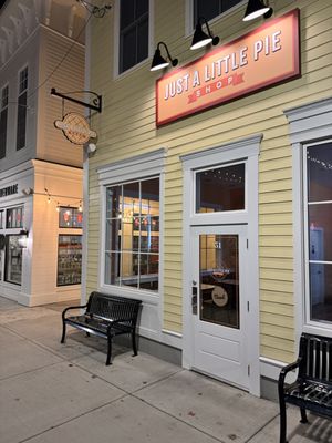 JUST A LITTLE PIE SHOP - Updated February 2025 - 21 Photos & 10 Reviews ...