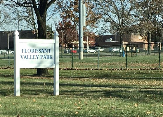 FLORISSANT VALLEY PARK - Updated July 2025 - 900 Waterford Dr ...