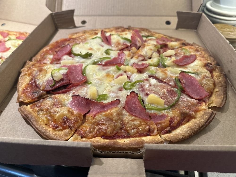 MIO PIZZA - Updated December 2025 - 12 Reviews - 5-2610 Centre Street N ...