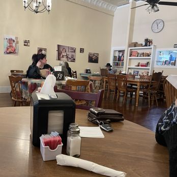 DEBORAH‘S KITCHEN TABLE - Updated December 2025 - 14 Photos & 19 ...