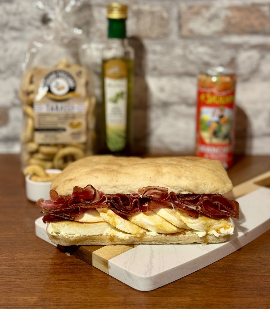 LIZZANO - Updated January 2026 - 96 Photos & 42 Reviews - 636 N Wells ...