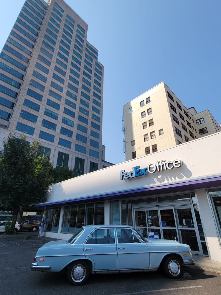 FEDEX OFFICE PRINT & SHIP CENTER - Updated December 2025 - 13 Photos ...