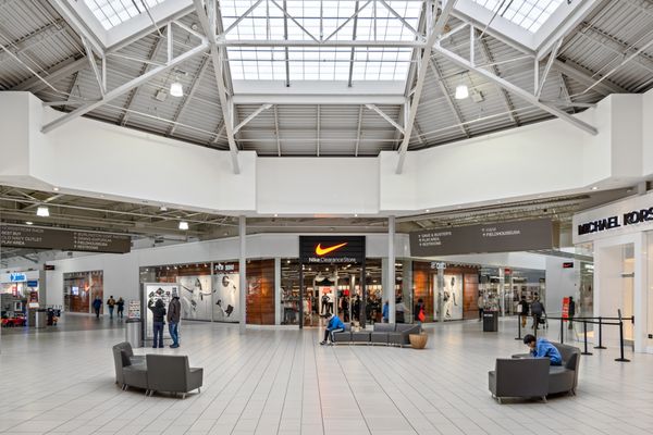 THE OUTLET COLLECTION SEATTLE - Updated December 2025 - 212 Photos ...