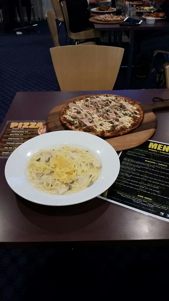 NORTH NOWRA TAVERN - 82 Page Ave, Nowra North New South Wales ...