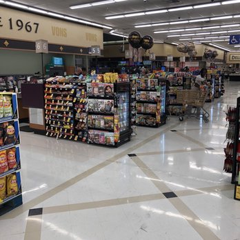 VONS - Updated January 2025 - 57 Photos & 78 Reviews - 1155 E Twain Ave ...