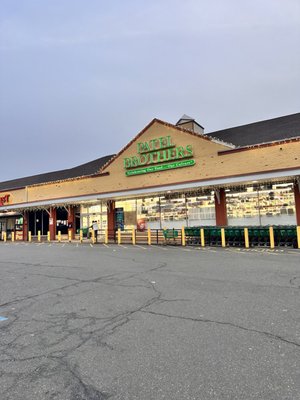 PATEL BROTHERS - Updated December 2025 - 66 Photos - 1681 Oak Tree Rd ...