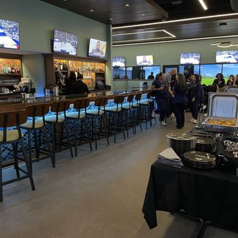 HACKER’S BAR AND GRILLE - Updated December 2025 - 120 Photos & 39 ...