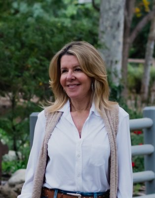 DEBORAH KERNAHAN - COMPASS - Updated May 2025 - 30700 Russell Ranch Rd ...