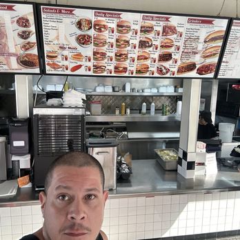 CONNAL’S BURGERS SALADS & SUBS - Updated December 2024 - 276 Photos ...