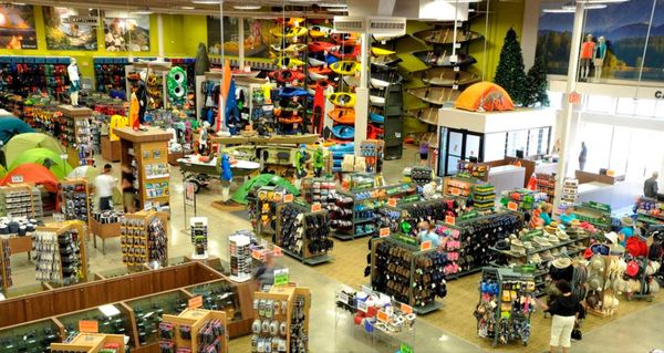 SAIL - Updated January 2026 - 34 Photos - 5200 Boulevard des Gradins ...